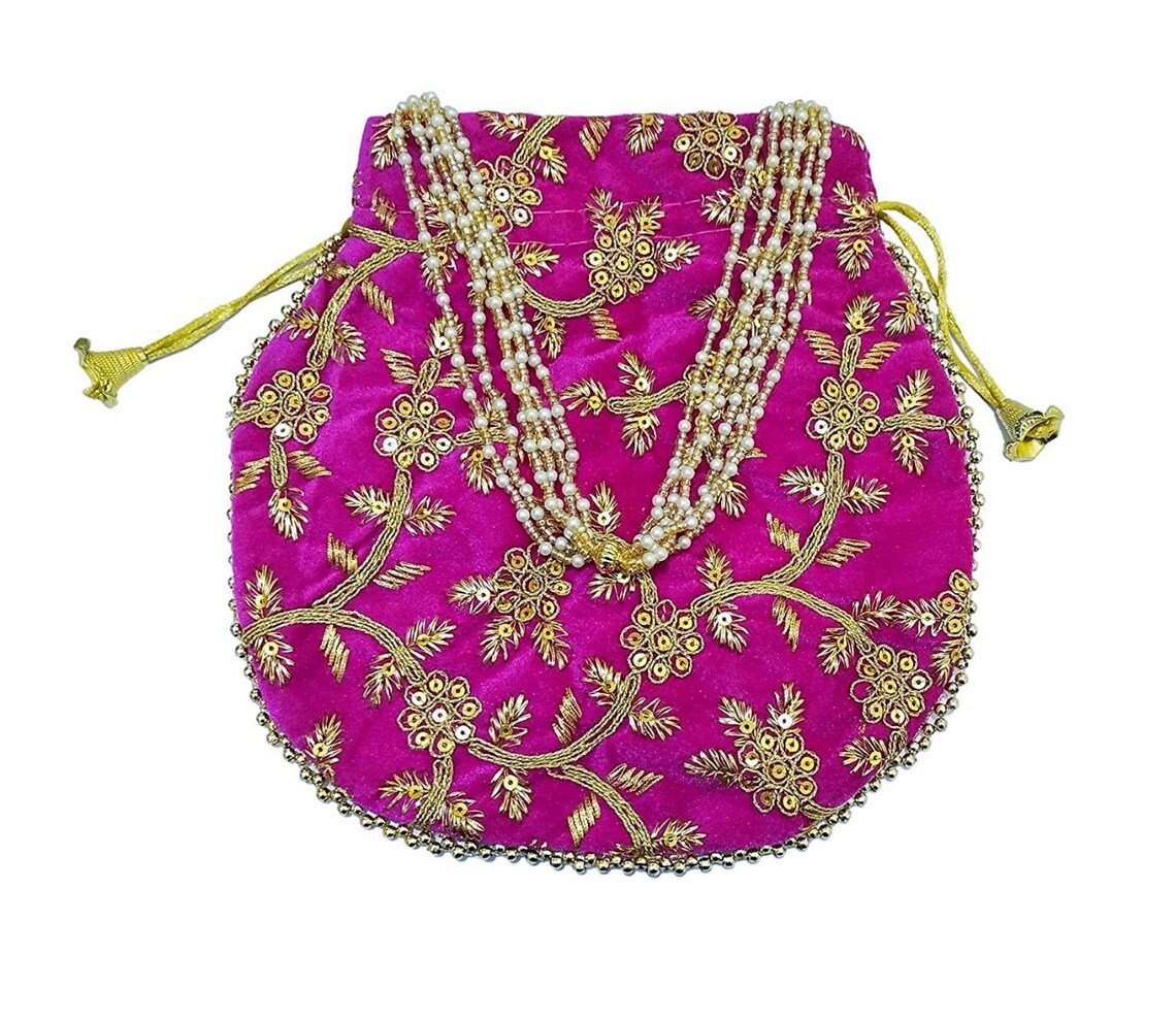 100 Pcs Women Velvet Potli Bags for Guest / Sangeet Pouch - Etsy