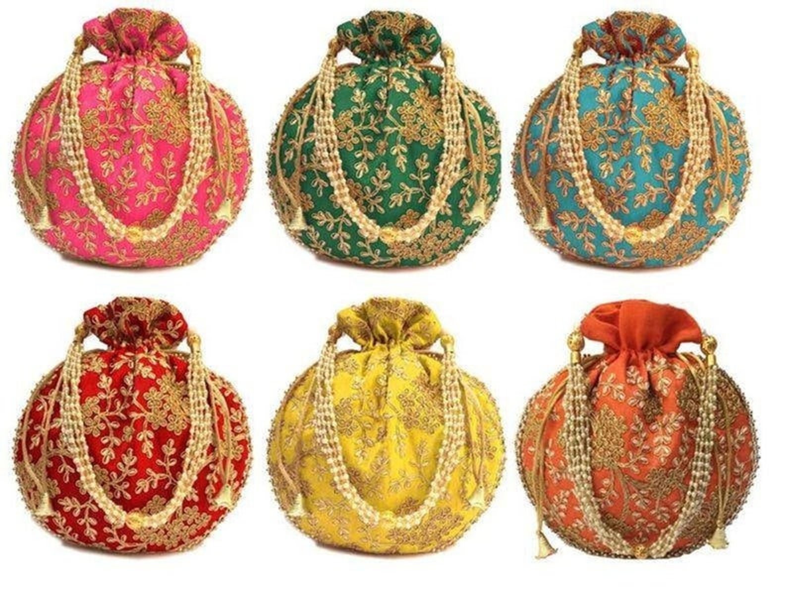 100 Pcs Women Velvet Potli Bags for Guest / Sangeet Pouch - Etsy