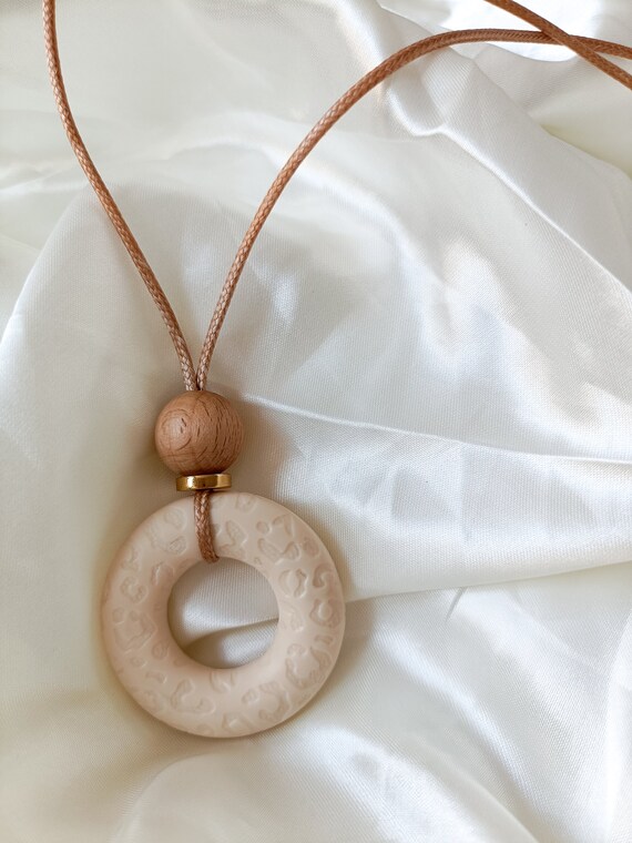 Personalised breastfeeding necklace store