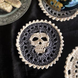 Crochet Pattern Mr Bones Skull Coaster Digital PDF - Etsy