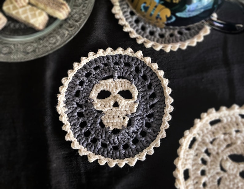 Crochet Pattern Mr Bones Skull Coaster Digital PDF - Etsy