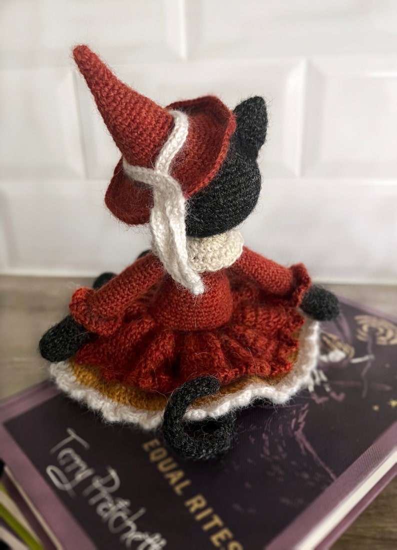 Crochet Pattern Winifred the Little Witch Cat Digital PDF Amigurumi - Etsy