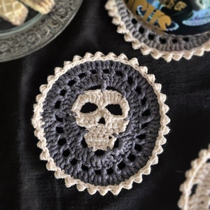 Crochet Pattern Mr Bones Skull Coaster Digital PDF - Etsy