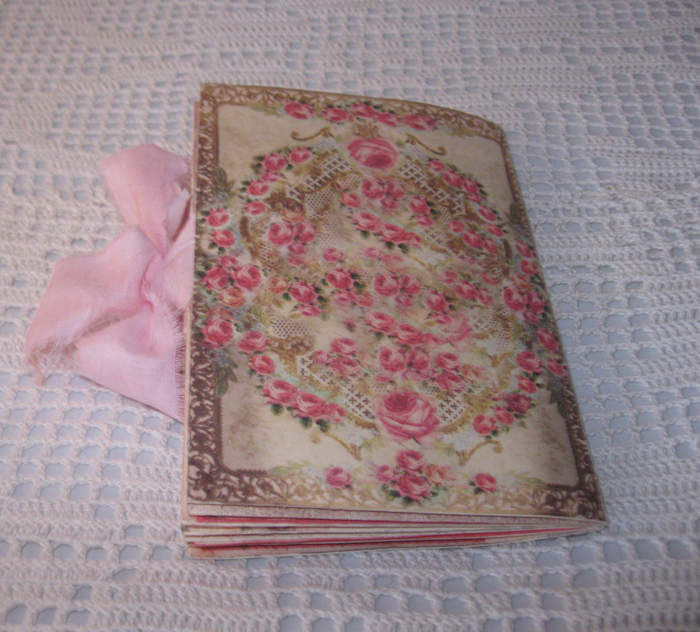 Book of Pockets/ Belly Band / Journal Cards tags fussy Cuts /cotton ...