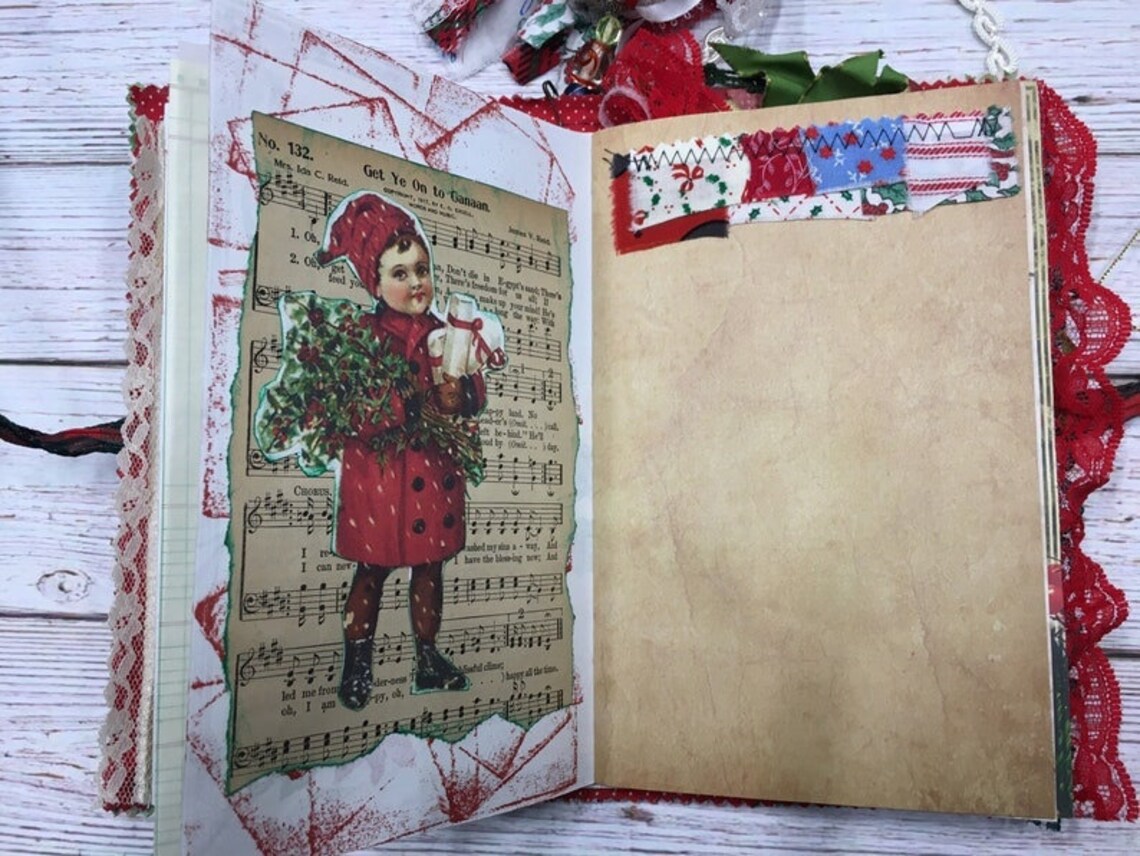 Christmas Themed Journal, Santa Decorating, a Christmas Tree /christmas ...
