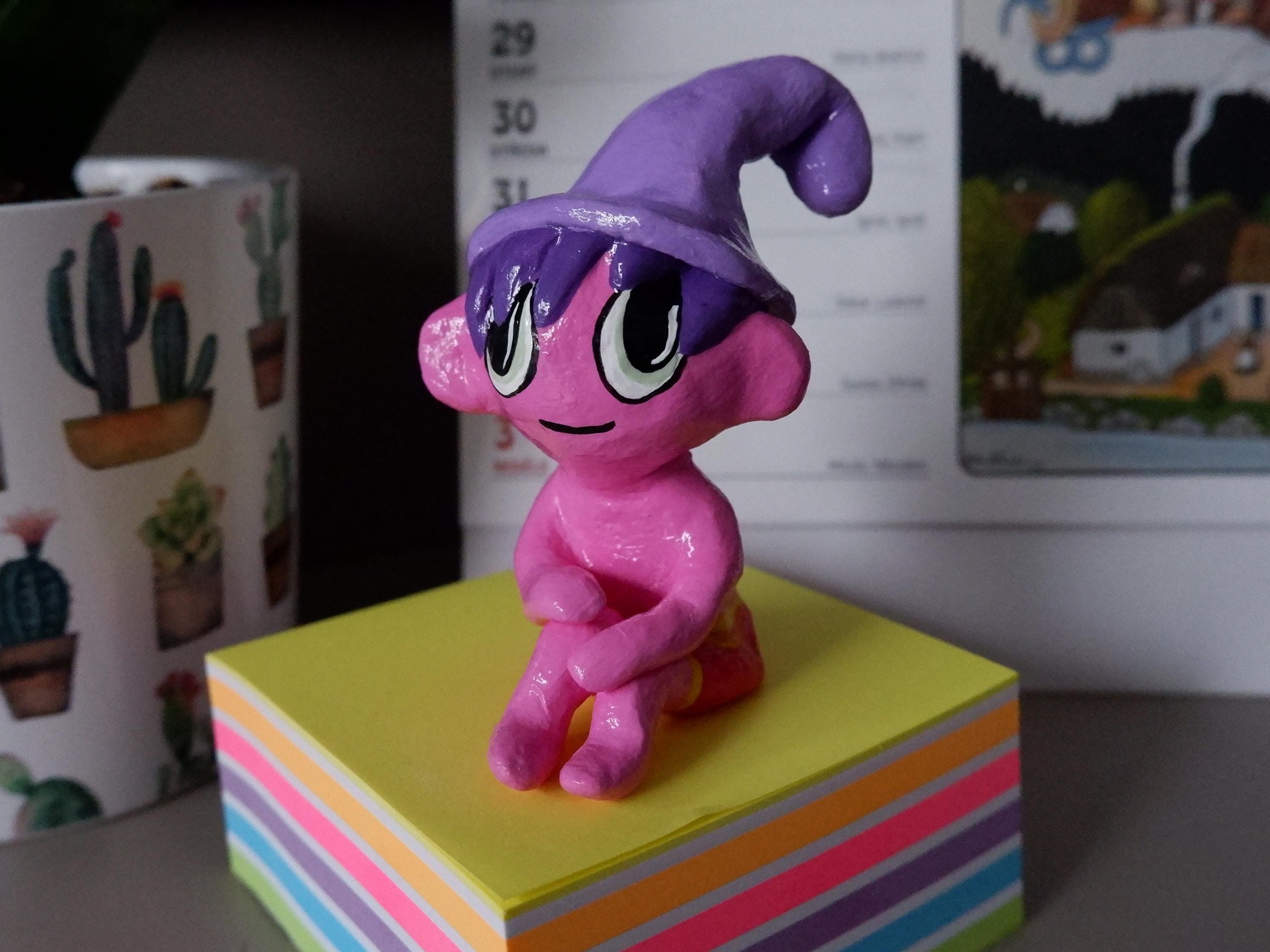Clay Desk Friends Figurine - Office Decor - Etsy