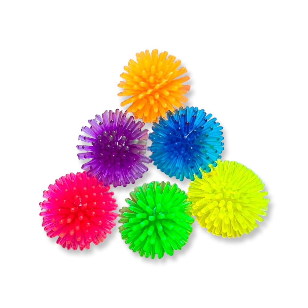 6 Pack of Spike Balls for Birds, Parrots, Chinchillas, Sugar Gliders ...