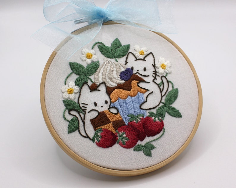 PDF Embroidery Pattern "cat & Sweets" Cupcake Ver. Embroidery Design ...