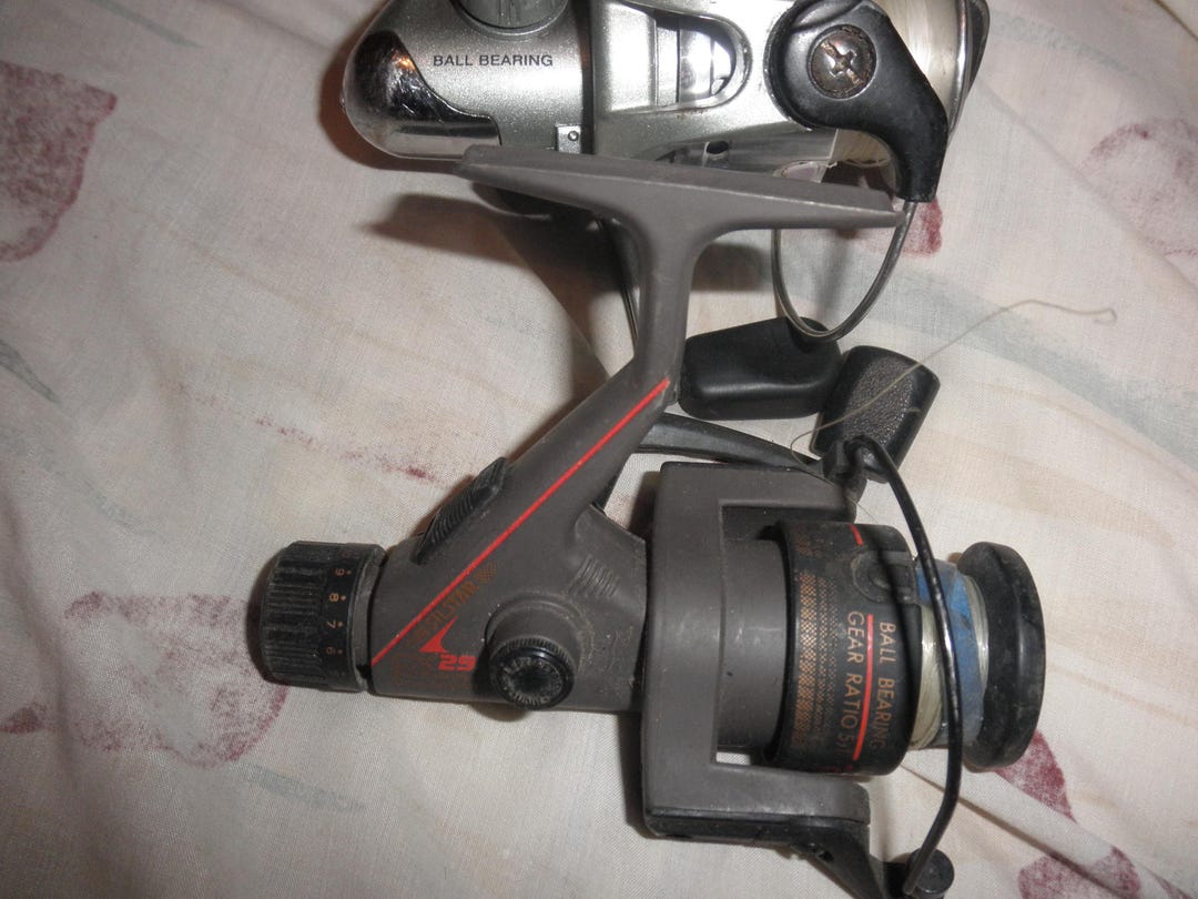 2 REELS Zebco Gensis Gen 30 Spinning/silstar CX 29/spinning Fishing ...