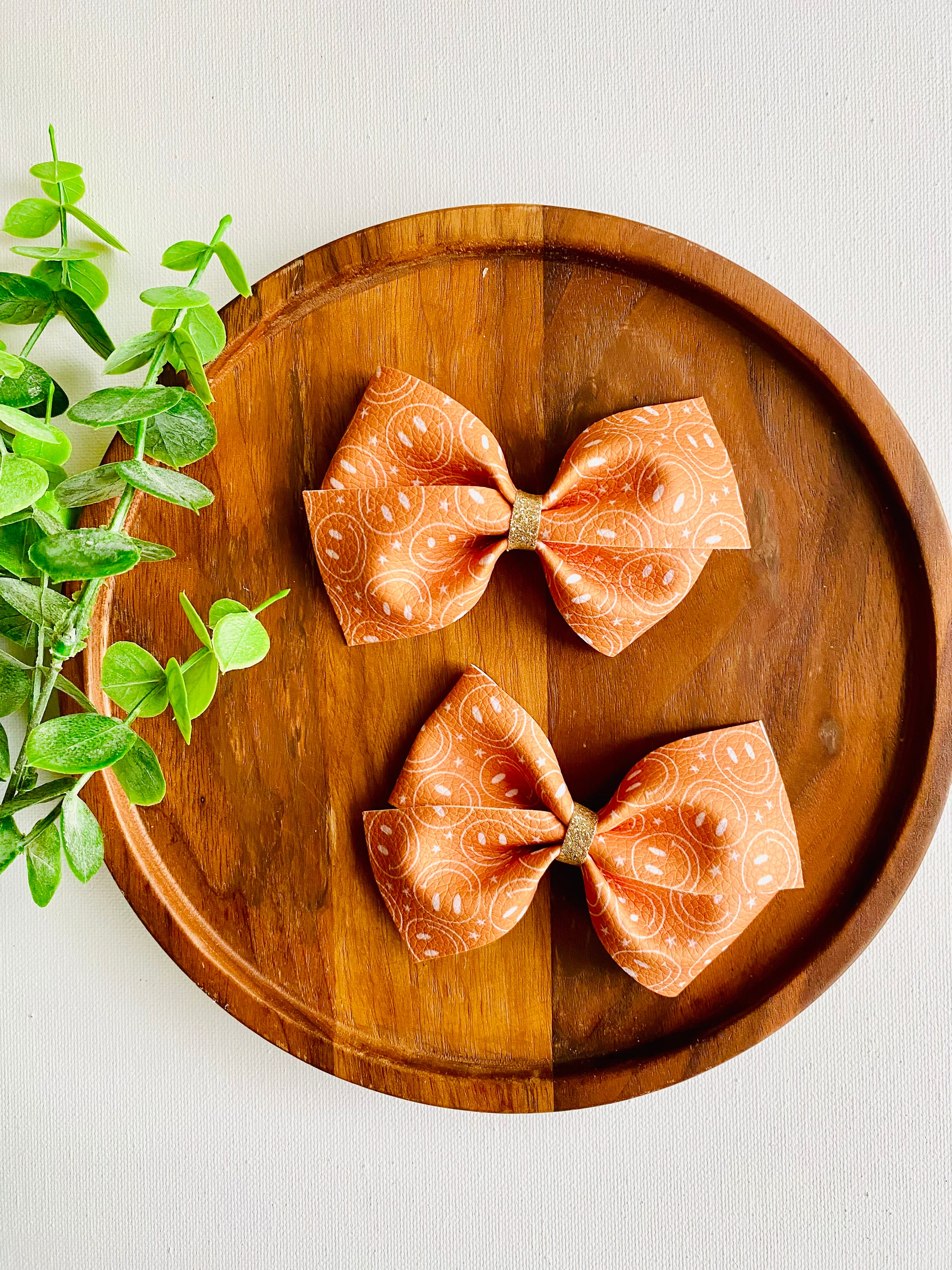 Retro Smiley Face Bow, Good Vibes Smiles, Thank You Smiley Face Bow ...