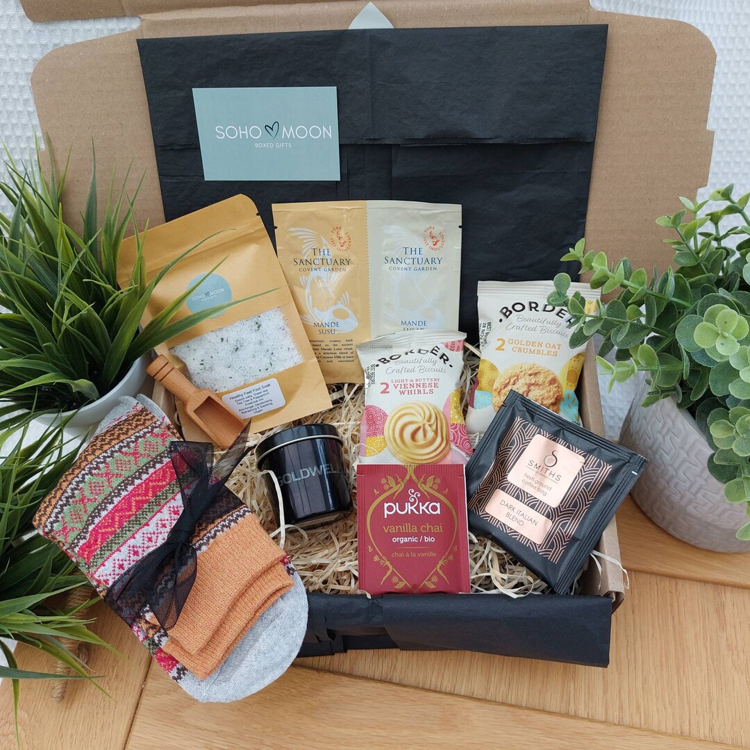 Hygge Gift Box With Nordic Socks & Pampering Treats, Cosy Relaxation ...