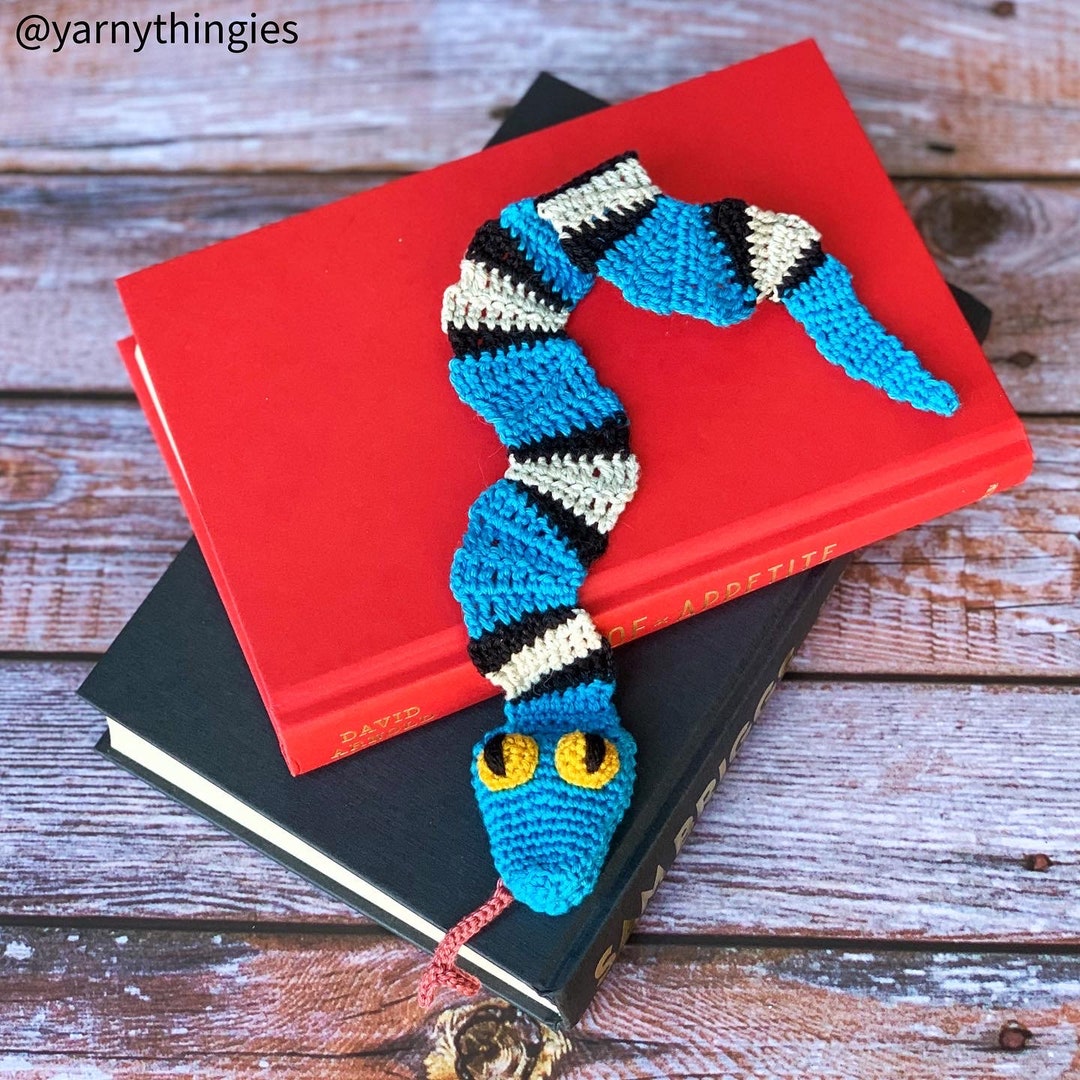 MADE TO ORDER Crochet Snake Bookmark "selma" (customizable) - Etsy