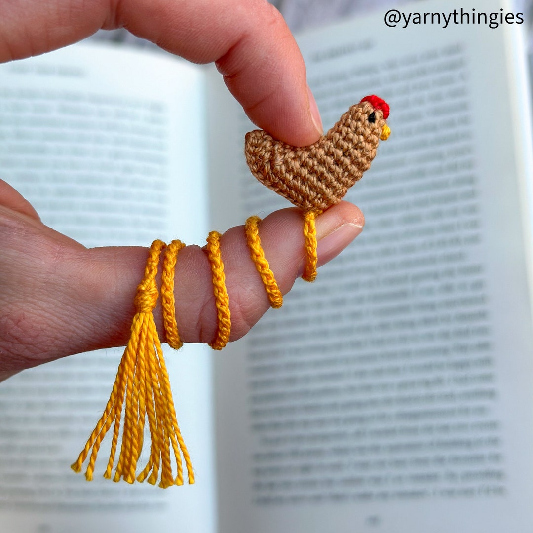 READY TO SHIP Mini Crochet Chicken Bookmark "charlotte" - Etsy