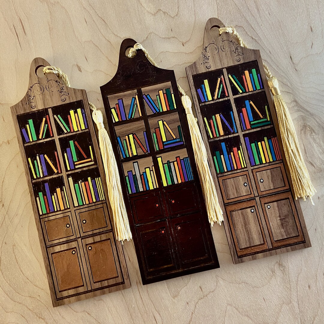 Set of 5 Personalized Hand-painted Bookmarks Natural Walnut - Etsy