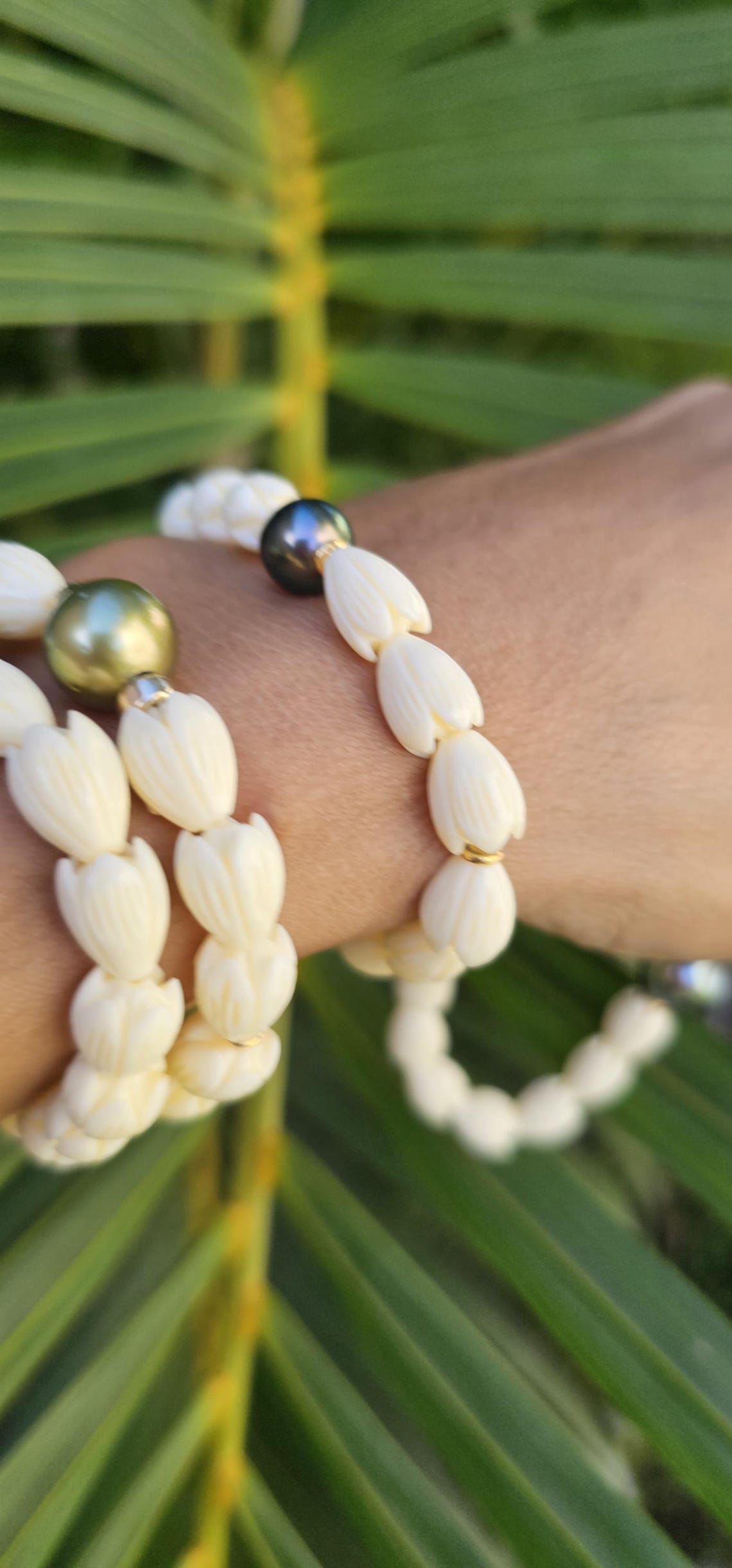 11 Pistachio Southsea Pearl and Pikake Bracelet. Pikake Flower ...