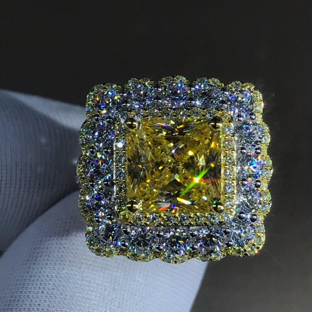 4 Carat Square Radiant Cut Moissanite Ring Vivid Yellow VVS Two-tone ...