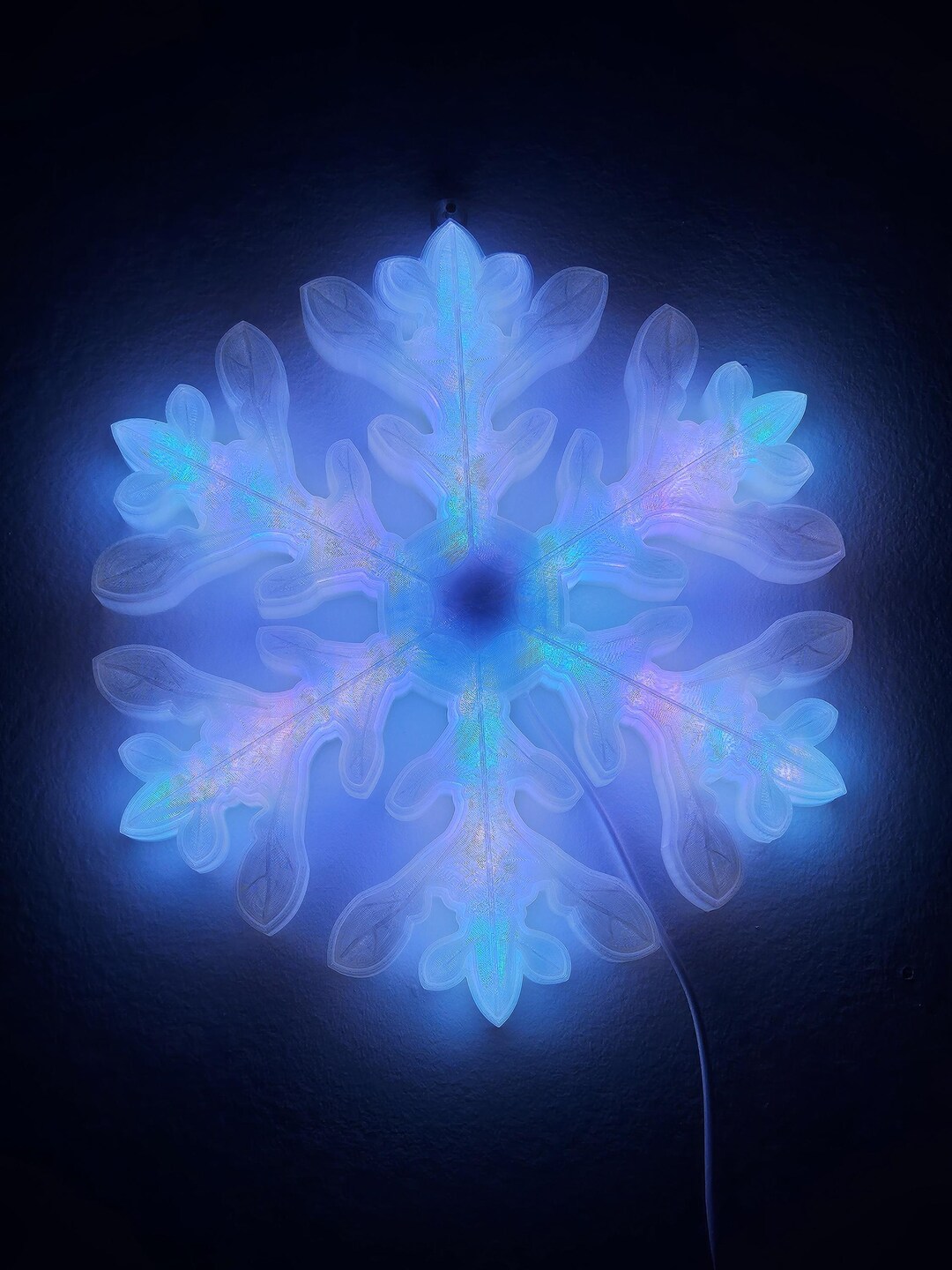 Snowflake Crystal Soothing Dynamic Night Light, Winter Magic Vibe ...
