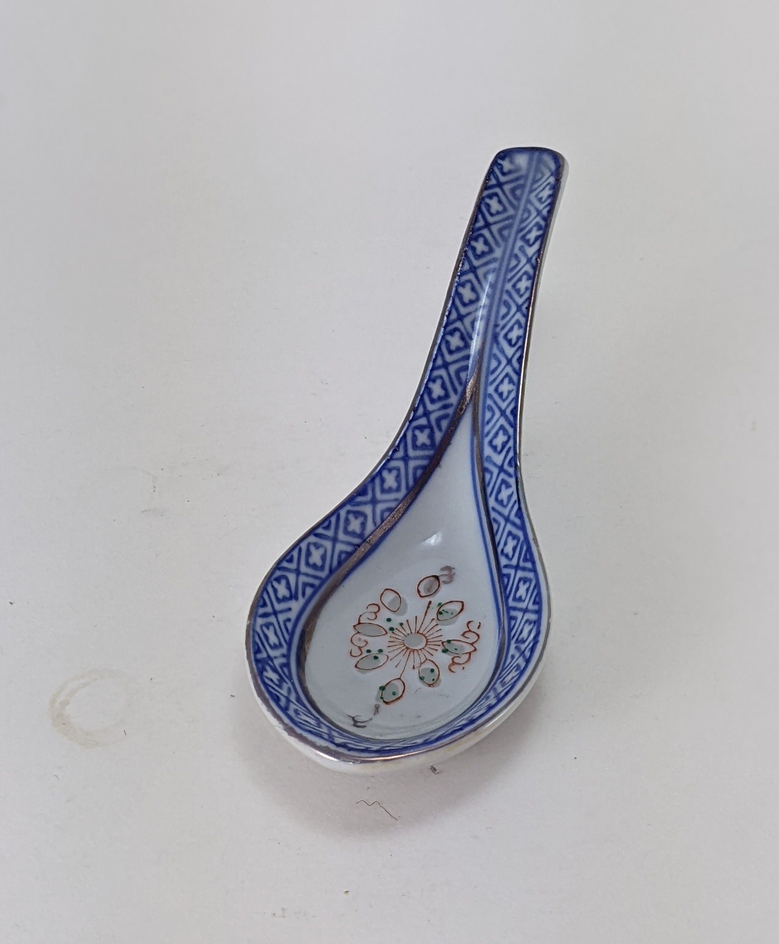 Vintage Set Chinese White & Blue Rice Grain Pattern Dragon Bowls and ...