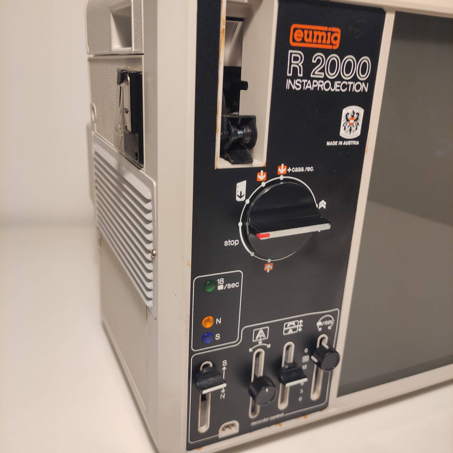Eumig R2000 Instaprojection Super 8 & 8mm Projector - Etsy