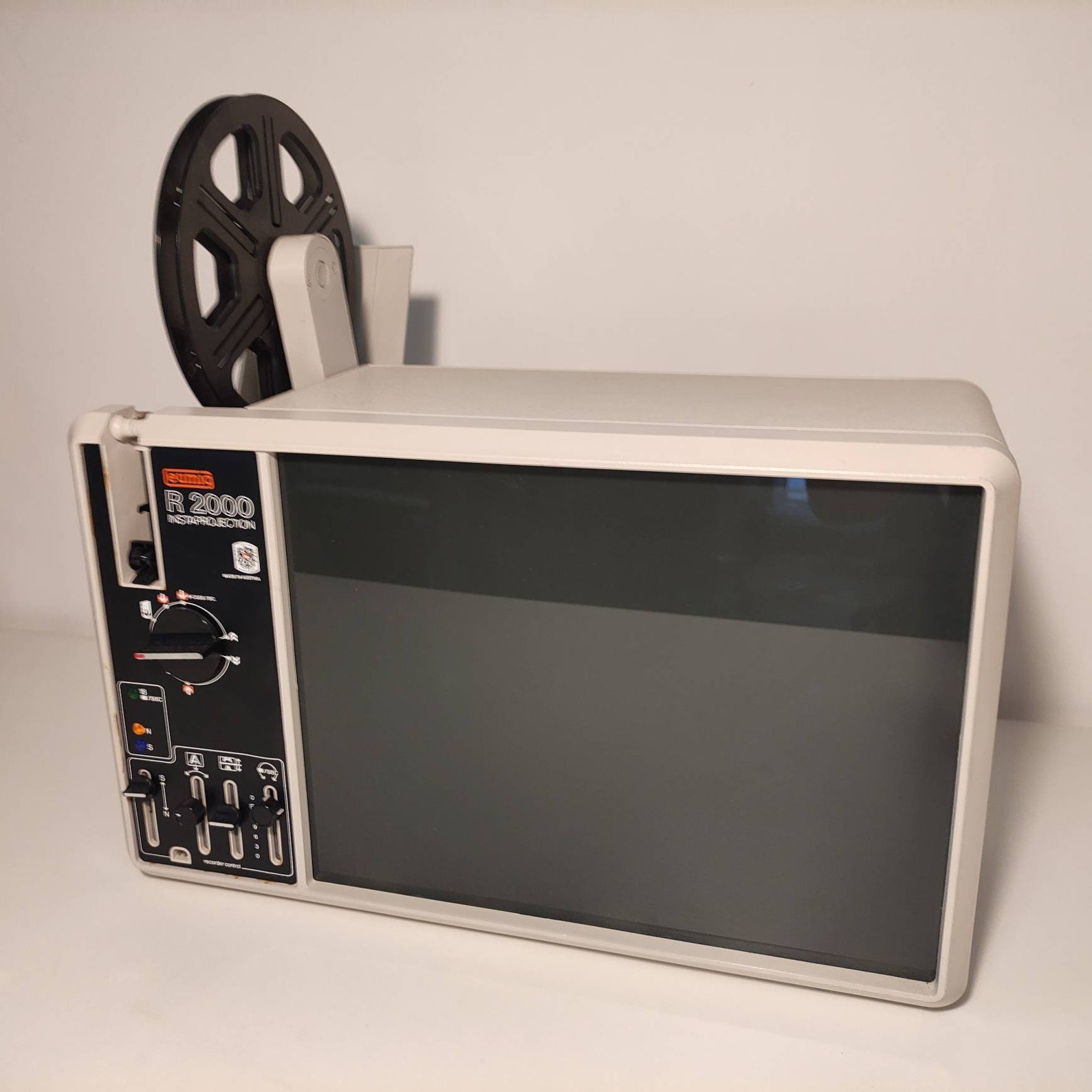 Eumig R2000 Instaprojection Super 8 & 8mm Projector - Etsy