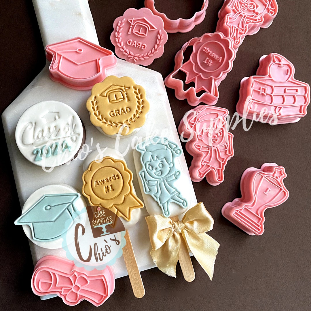 Graduation-themed Cookie Cutter With Embosser Stamp, 16-piece Set. - Etsy