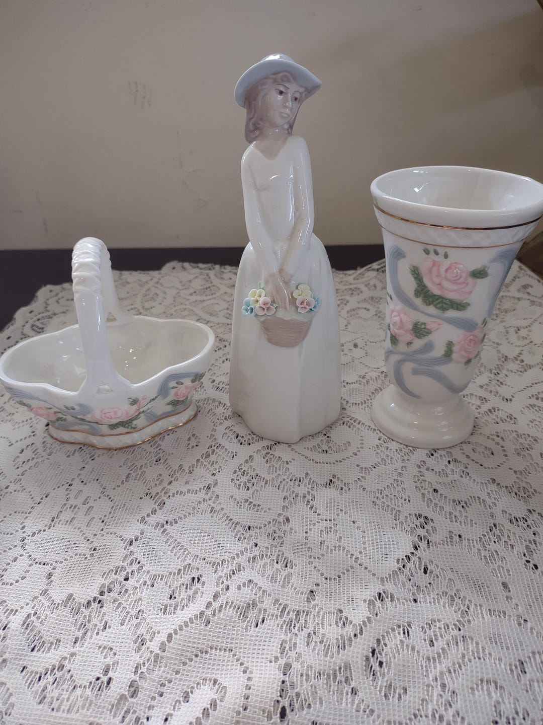 Vtg Princess House Lady Regina Figurine Roses and Ribbons Vase and ...