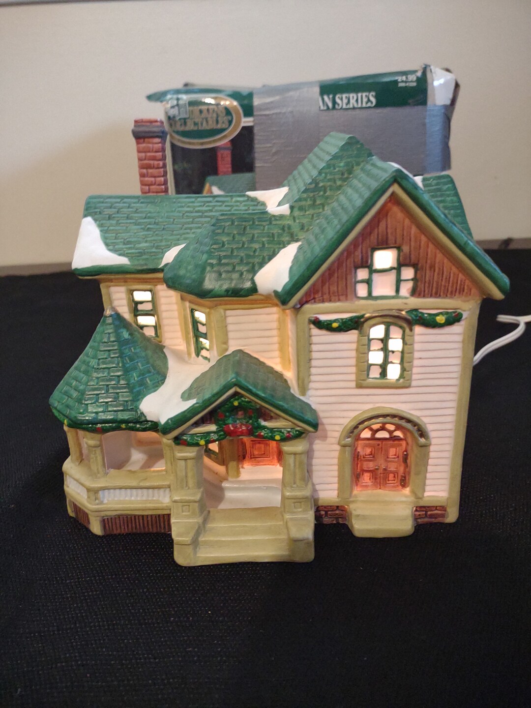 Vtg Dickens Collectables Victorian Series Porcelain Lighted Victorian ...