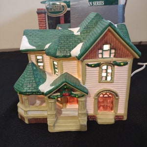 Vtg Dickens Collectables Victorian Series Porcelain Lighted Victorian ...