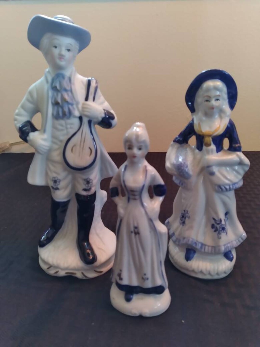 Vintage Blue Delph Colonial Figurines Lot of 3 - Etsy