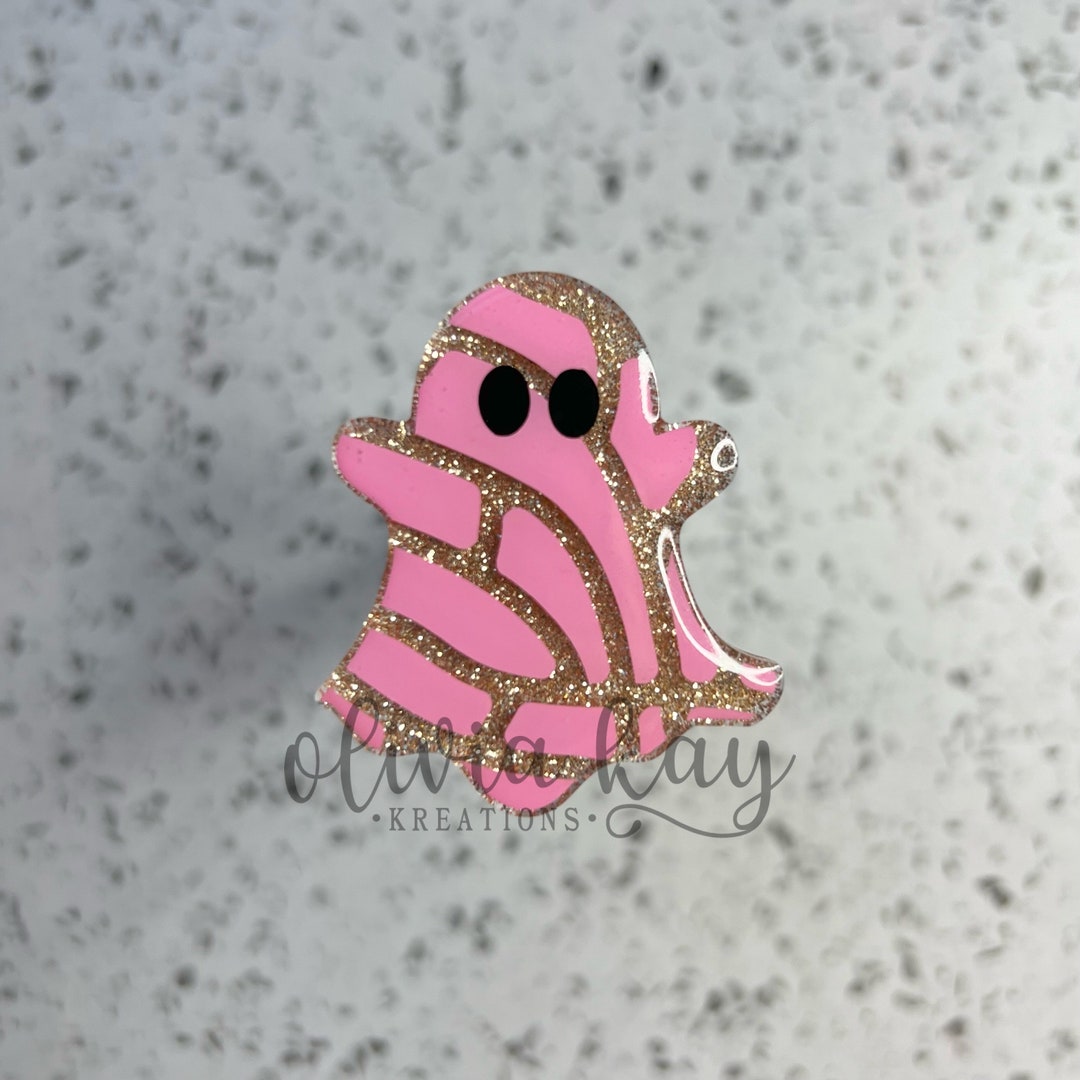 Concha Ghost Interchangeable Badge Reel Medical ID Tag Badge Holder ...