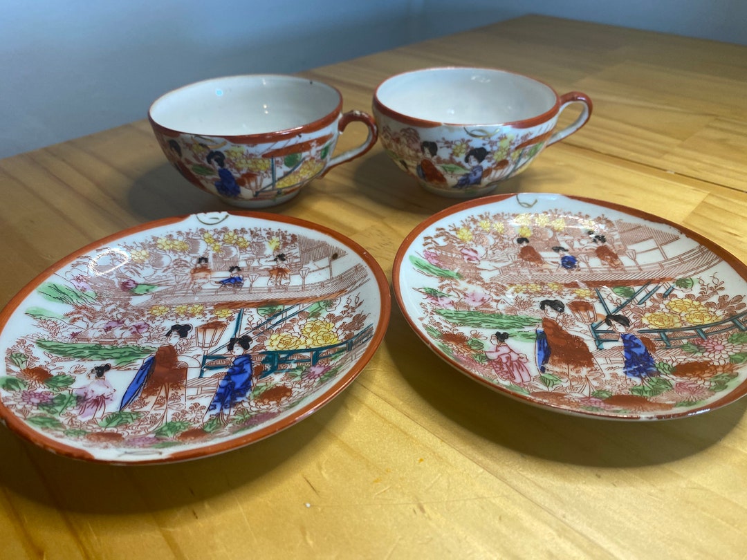 Two Japanese Porcelain Kutani Geisha Girl Tea Cups & Saucers - Etsy