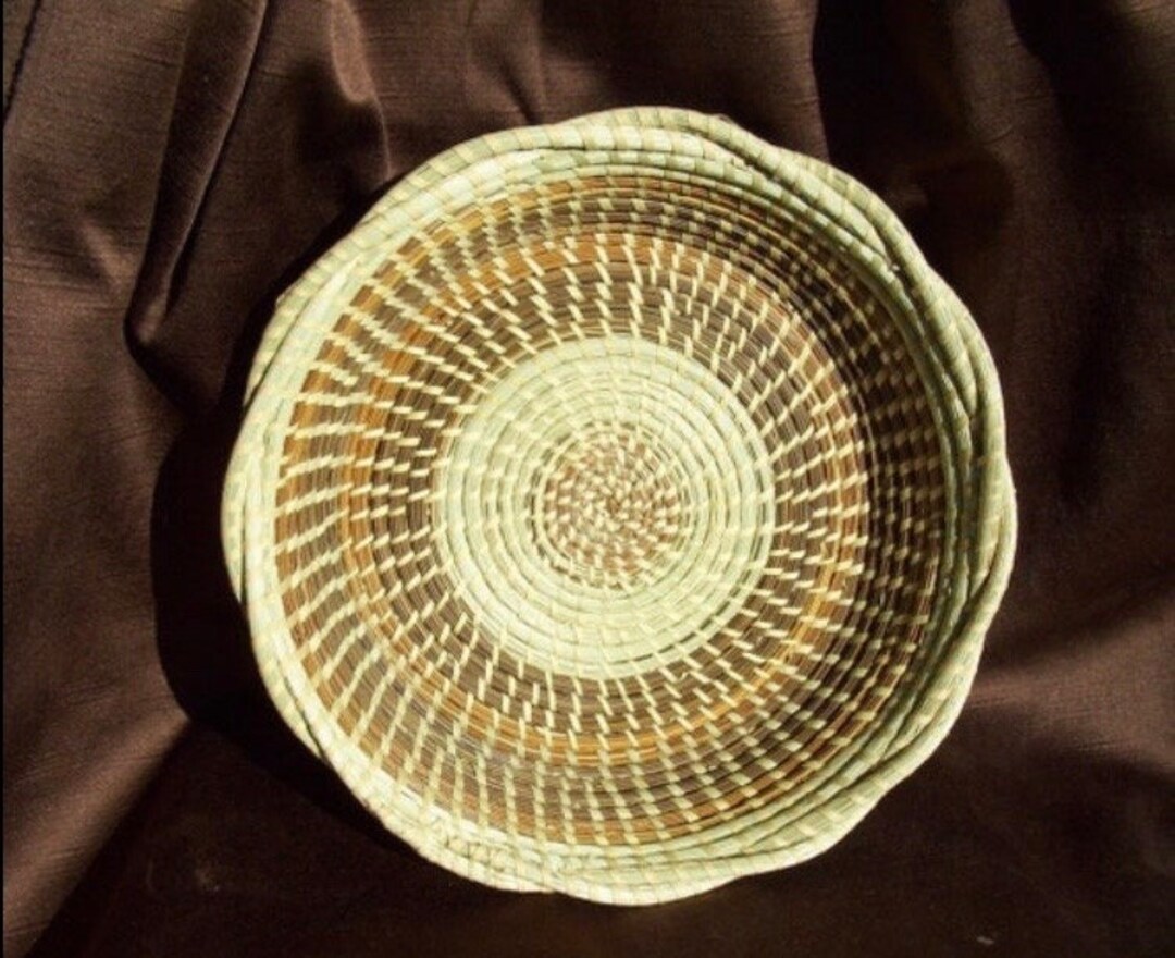 Handmade Gullah Sweetgrass Basket: Charleston Rice Fanner - Etsy