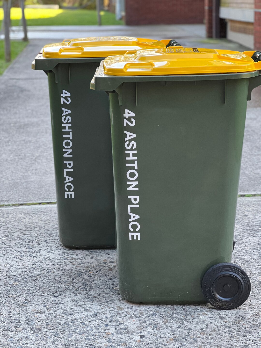 Vertical Wheelie Bin Street Name & Number Sticker - Etsy