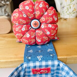 Handmade Thread Catcher/scrap Caddy, Pincushion, Embroidery Scissor ...