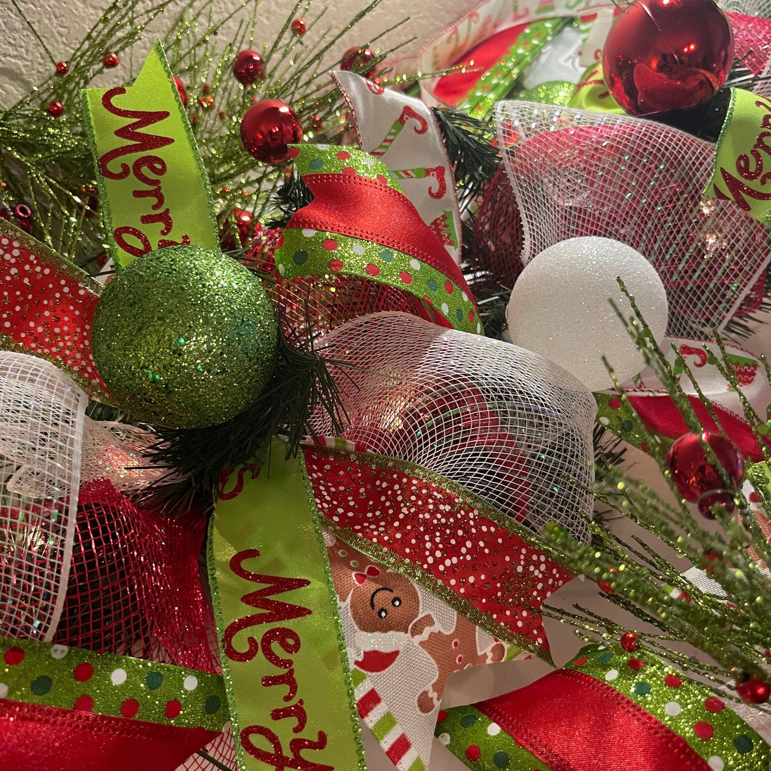 DIY Whimsical Christmas Garland Tutorial, How to Make a Christmas ...