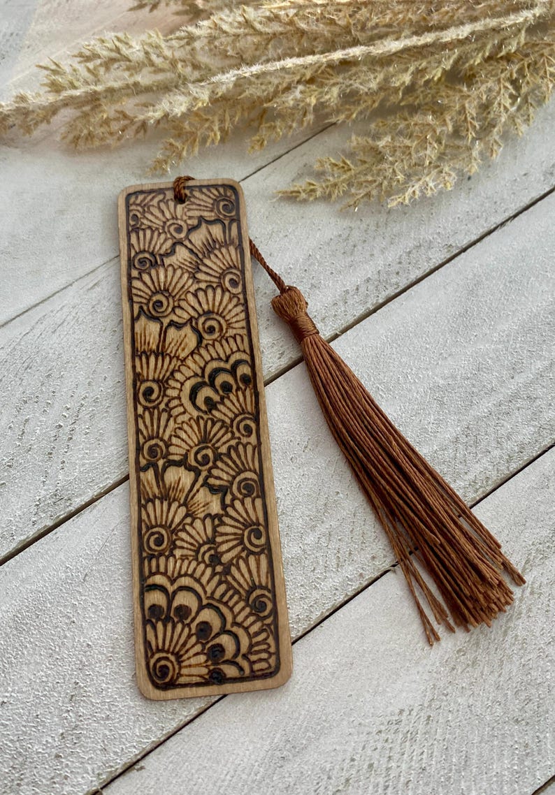 Floral Wood Bookmark: Henna Design With Tassel - Etsy