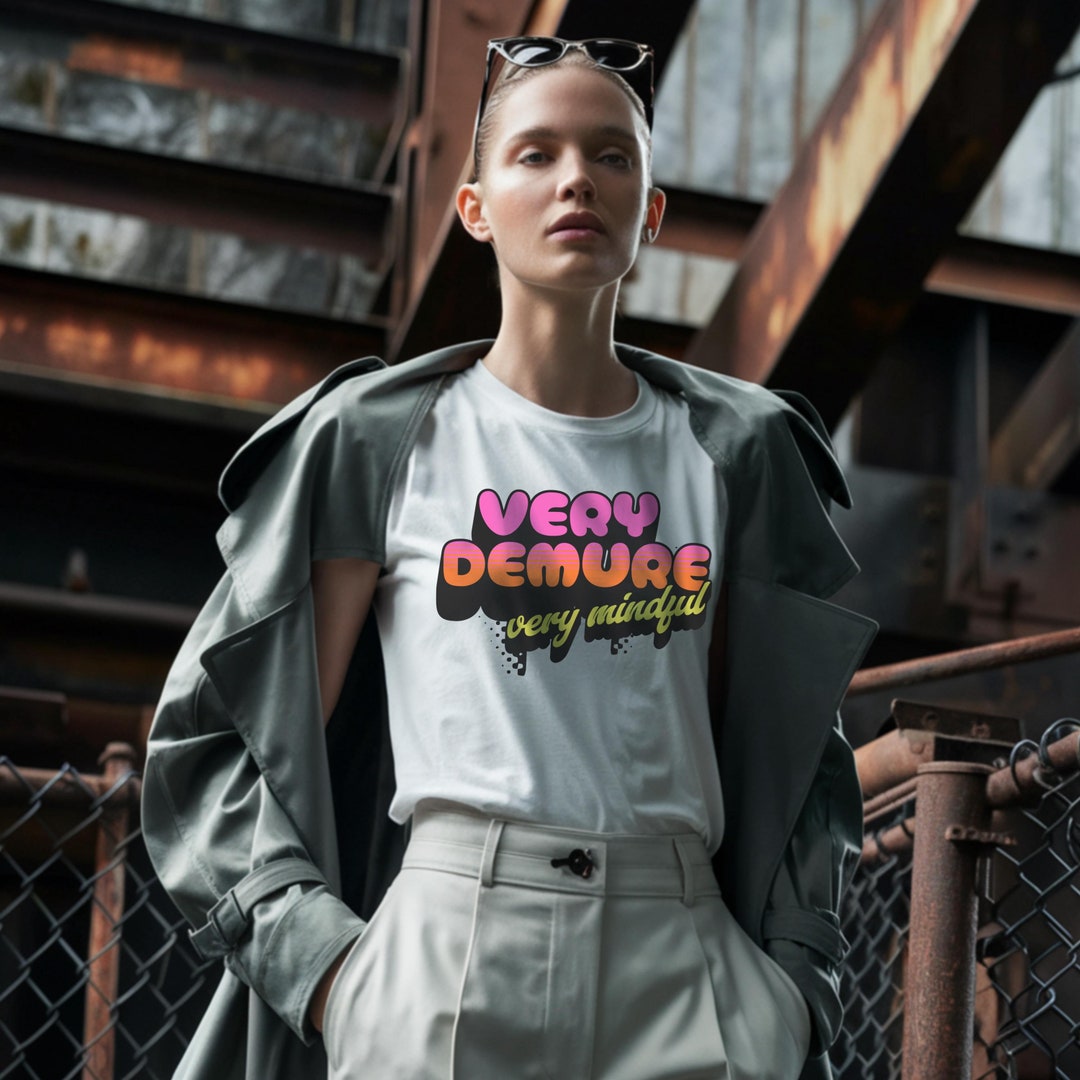 Very Demure T-shirt Very Mindful Meme Shirt Trendy Aesthetic Tee Women ...