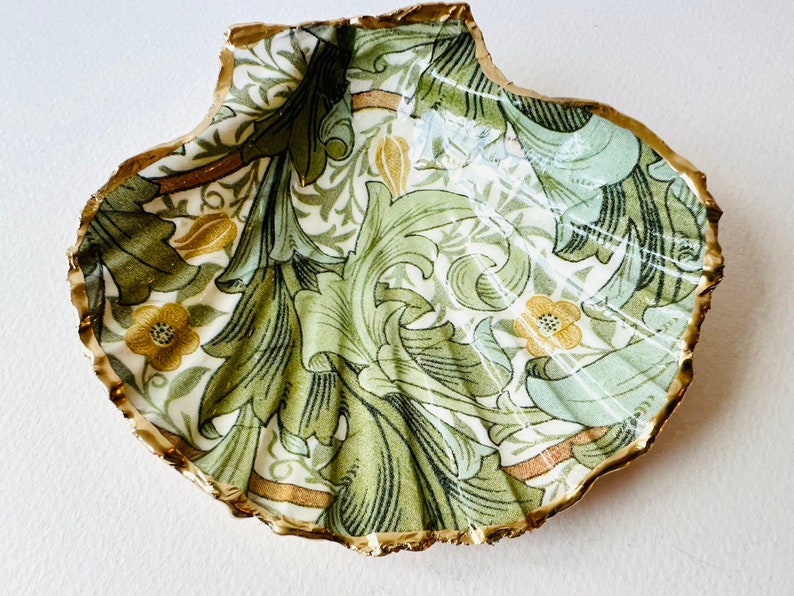 William Morris Granville Gold and Green Scallop Shell Dish - Etsy