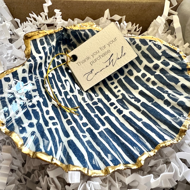 Large Resin Shell Art - Etsy UK