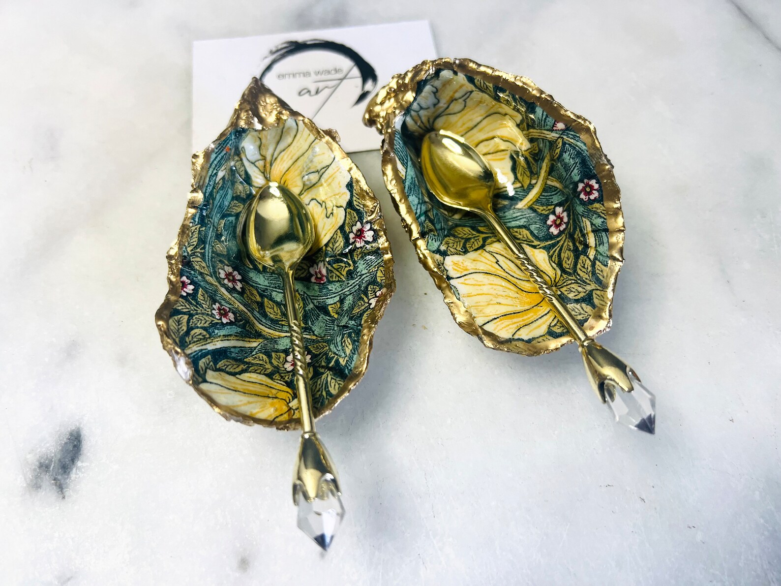 William Morris Oyster Shell Salt and Pepper Pinch Pots: Gold Leaf Shell ...