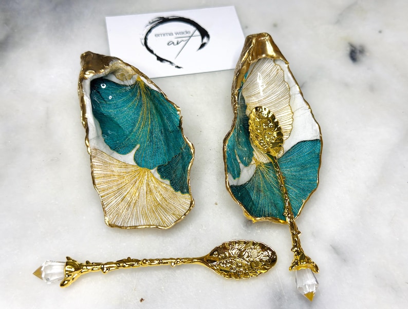 Gold Green Oyster Shell Salt and Pepper Pinch Pots: Japanese Gingko ...
