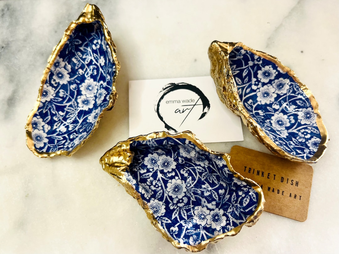 Blue and White Flowers Dorset Oyster Shell. Sustainable Gold Gilded ...