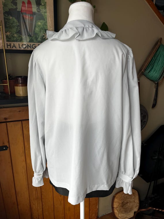 Vintage 70s Pale Grey Ruffle Front Poet Sleeve Blouse… - Gem
