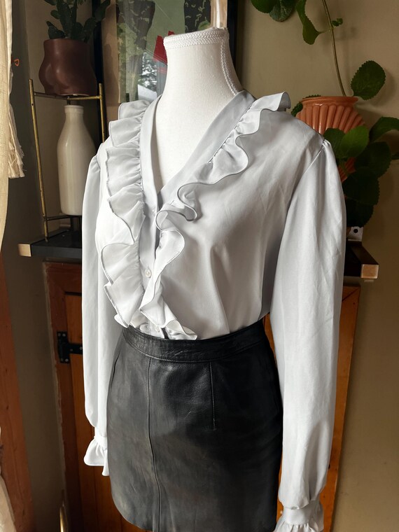 Vintage 70s Pale Grey Ruffle Front Poet Sleeve Blouse… - Gem