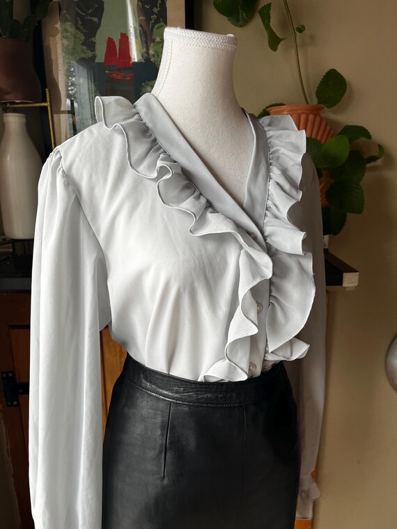 Vintage 70s Pale Grey Ruffle Front Poet Sleeve Blouse… - Gem