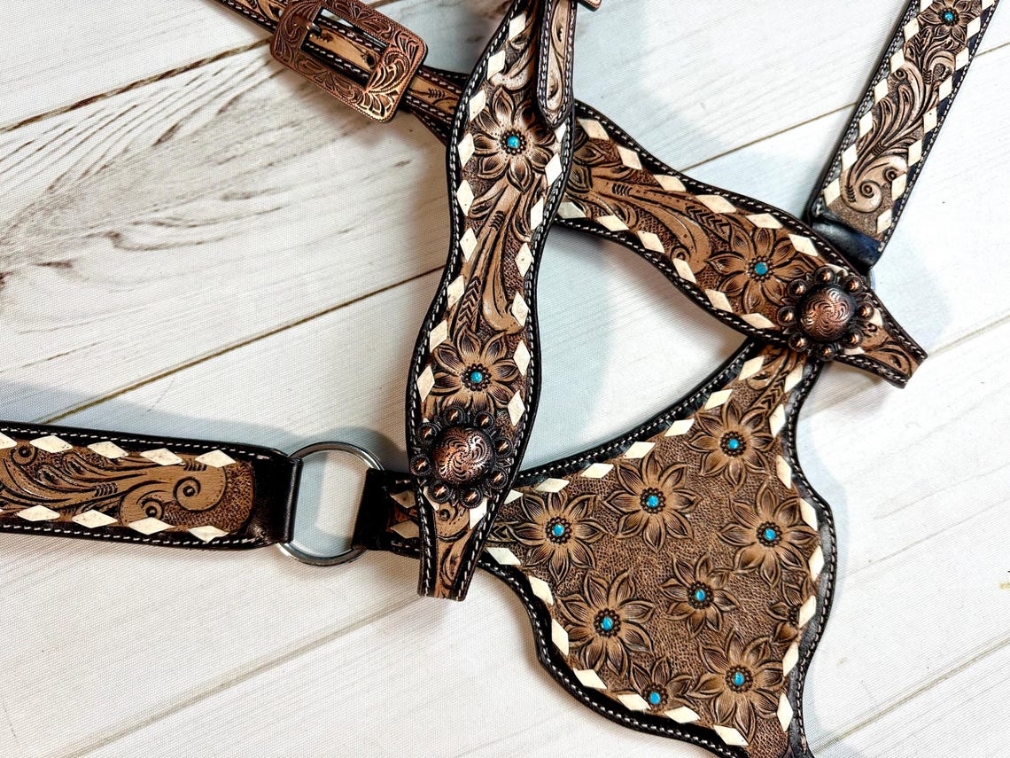 Blue Daisy Gladiator Style Leather Tack Set - Etsy