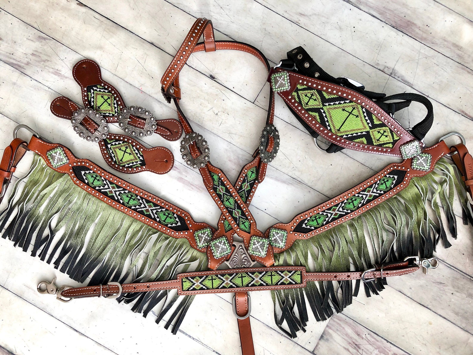 Green Ombre Fringe Beaded Tack Set - Etsy