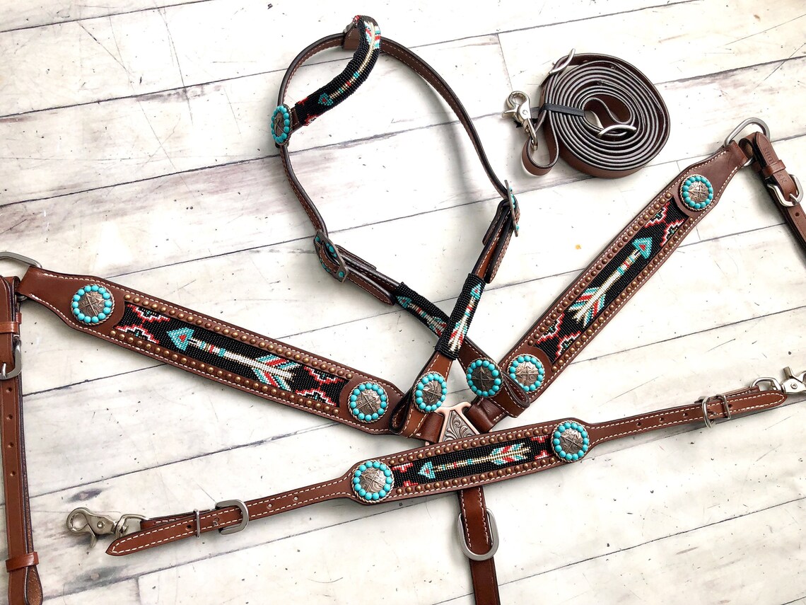 Red Black Teal Beaded Arrow Tack Set - Etsy