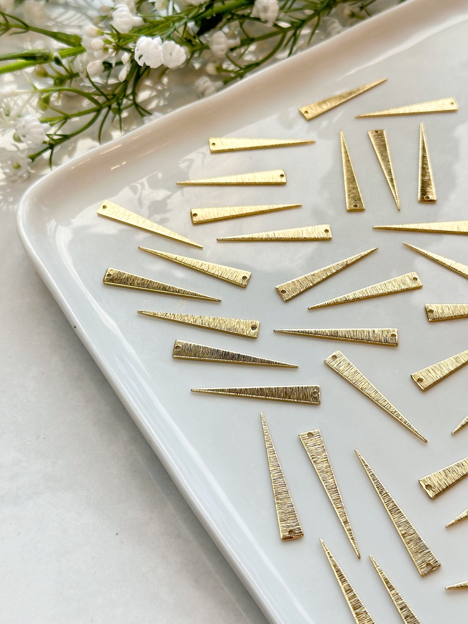10pcs Textured Brass Long Triangle Charm With Hole | Earring Findings ...