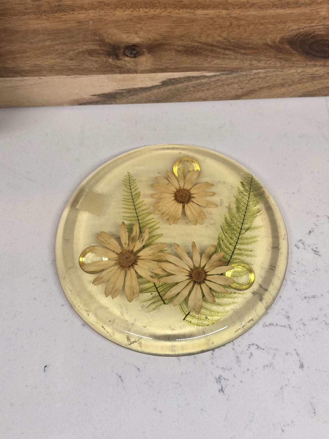 Vintage 70’s Round Lucite Acrylic Footed Trivet W/daisies - Etsy
